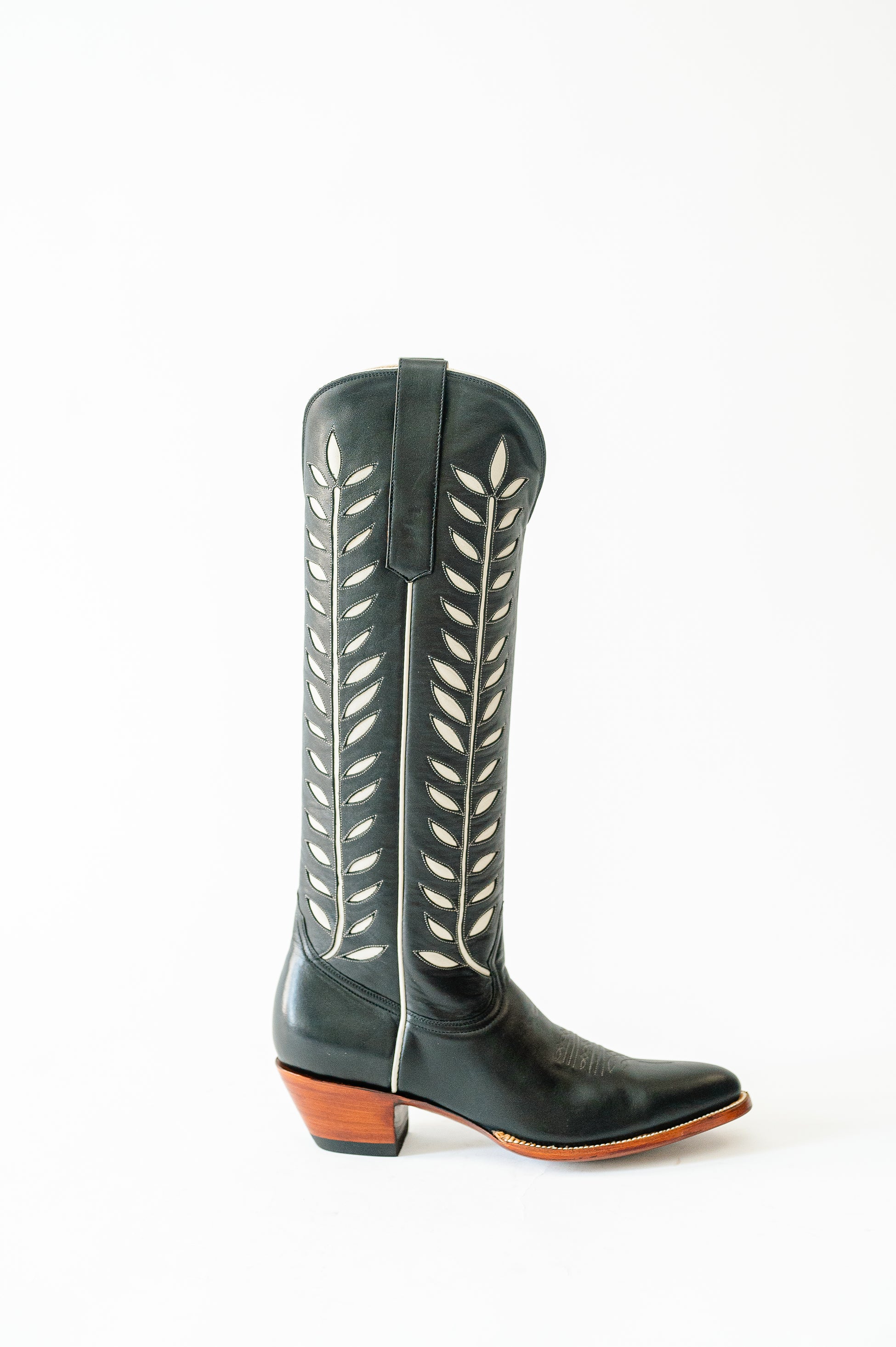 Rory Cowgirl Boot in Midnight – Petite Paloma